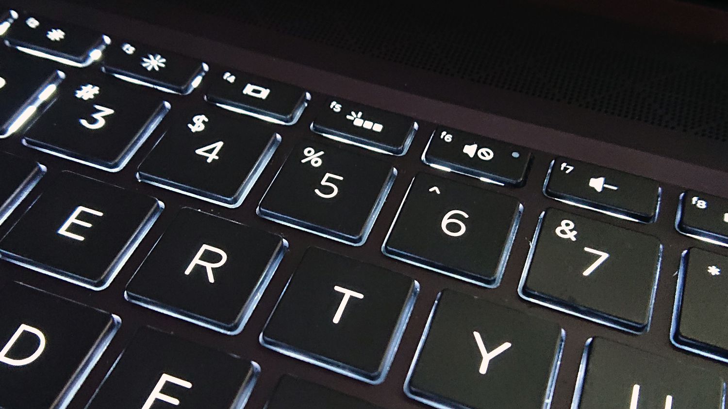 Jak Zapnout Sv tlo Kl vesnice Na Notebooku HP 2023